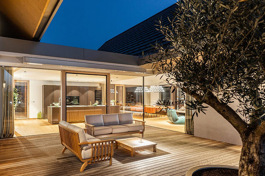 Hiša Jernejev hrib - Strle Svetila